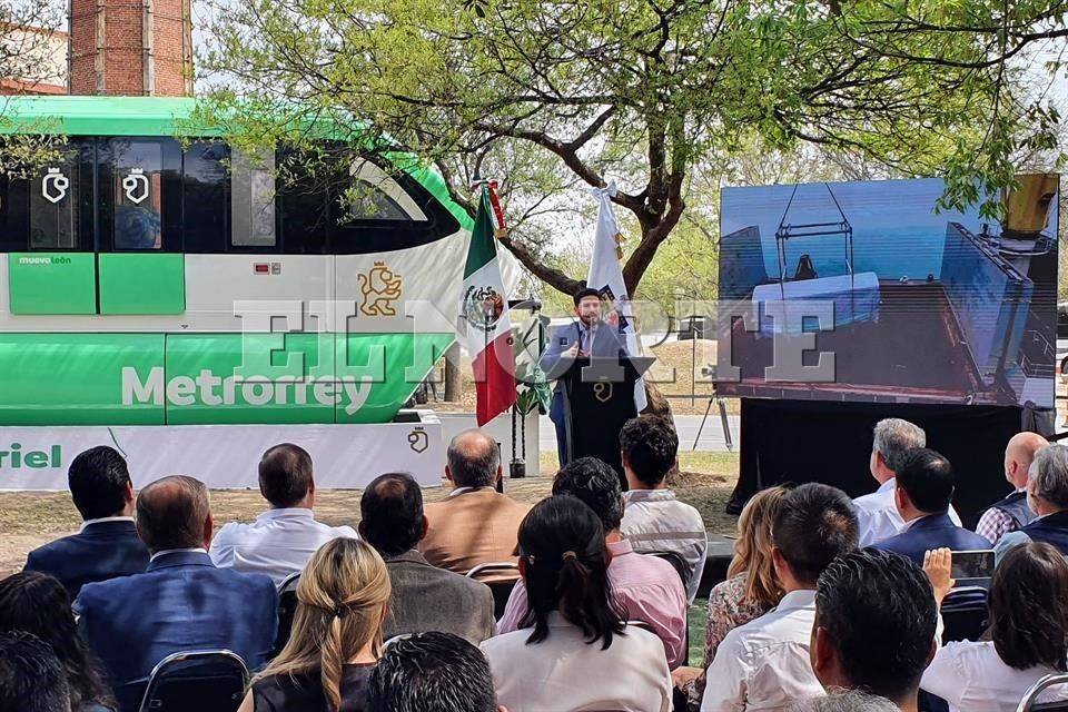 Exhibe el Gobierno vagón de monorriel